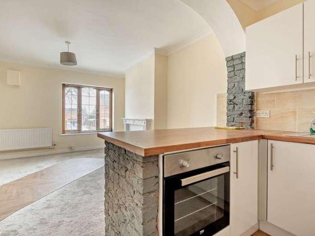 589 Bungalows for sale in Bentley, Walsall - Mitula Properties