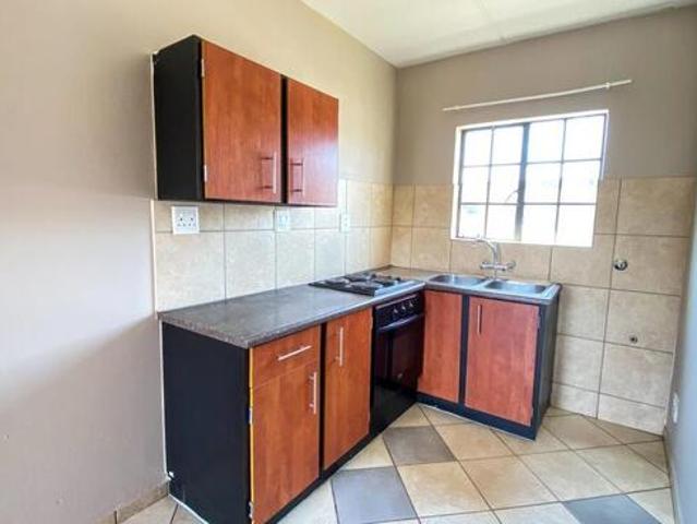 602 Houses to rent in Jabavu, Soweto - Mitula Properties