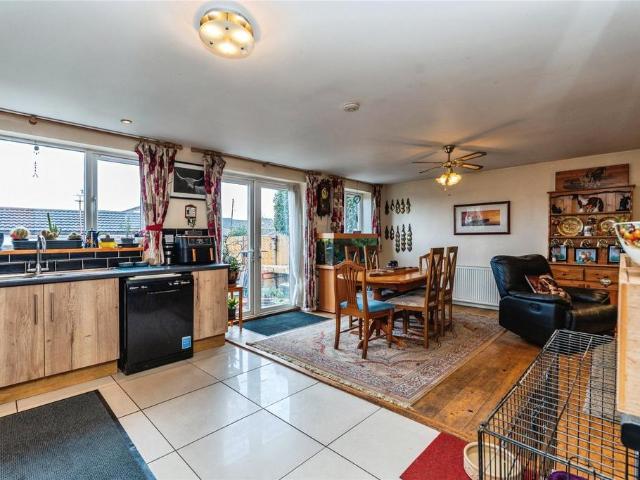 353 Bungalows for sale in Totton and Eling, Southampton - Mitula Properties