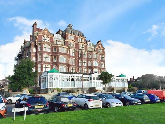 2,741 Apartments to rent in Folkestone, Folkestone - Mitula Properties