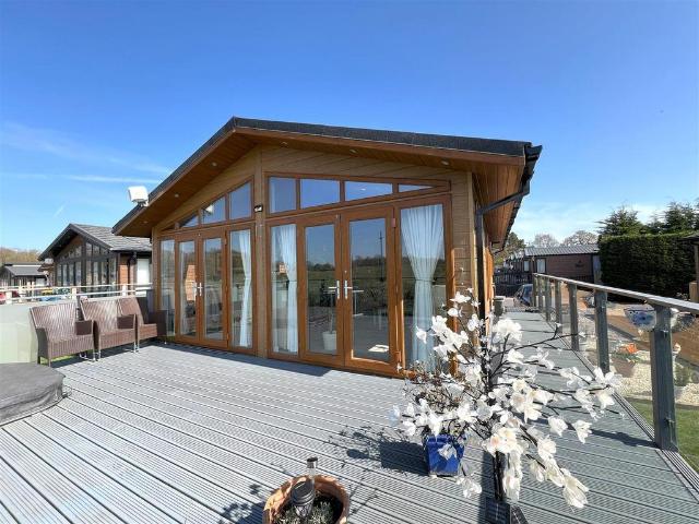 For sale Buglawton - 4 park Homes for sale in Buglawton - Mitula Properties