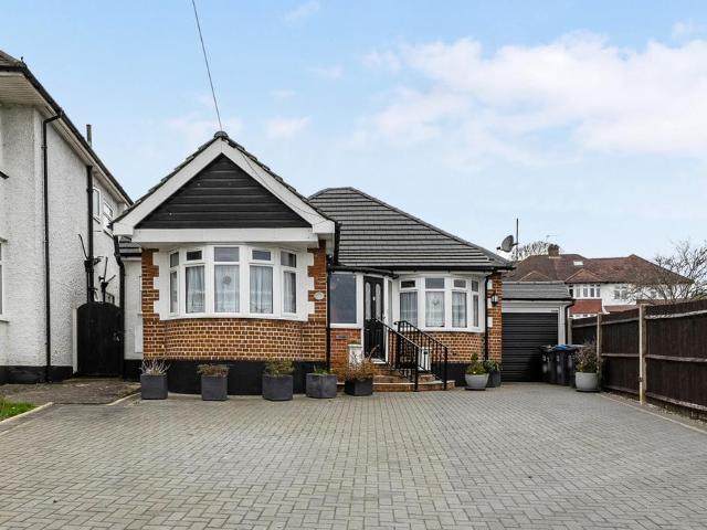 1,305 Bungalows for sale in Shirley - Mitula Properties