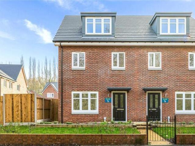 144 Houses for sale in Old Whittington, Chesterfield - Mitula Properties