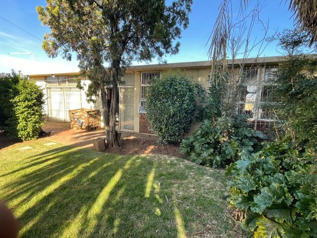 For sale Pimville, Soweto - 8 houses for sale in Pimville, Soweto ...