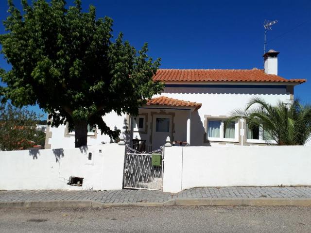 Aluguel Fazendas do Cortiço, Montemor-o-novo - 4 imóveis para alugar em ...