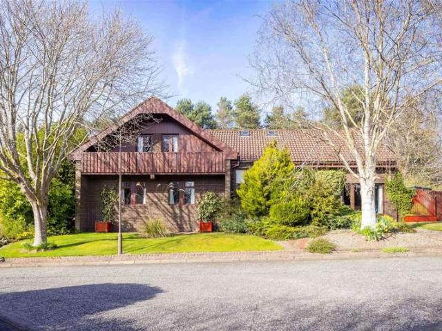 276 Houses for sale in Livingston Village, Livingston - Mitula Properties