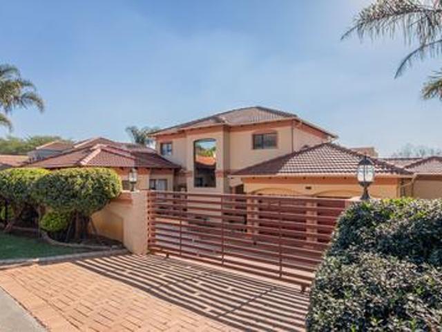 31 Houses for sale in Ruimsig, Roodepoort - Mitula Properties