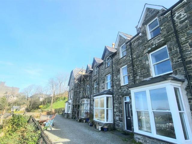183 Properties for sale in Harlech, Harlech - Mitula Properties