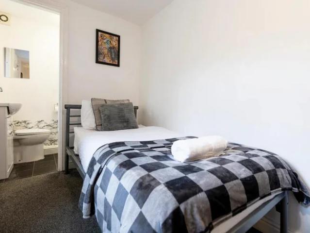 91 Houses to rent in Basford, Stoke On Trent - Mitula Properties