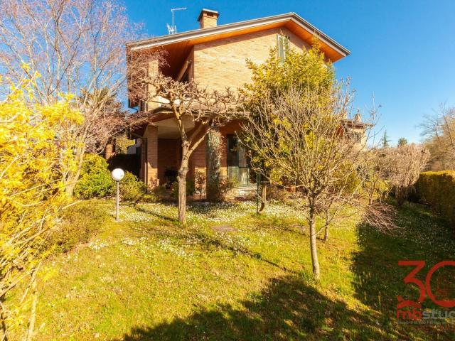 174 Case in vendita a Pineta, Tradate - Mitula Case