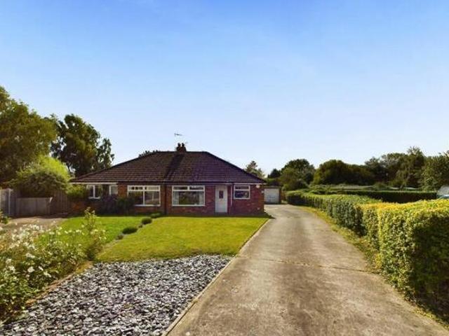 372 Bungalows for sale in Hambleton, Selby - Mitula Properties