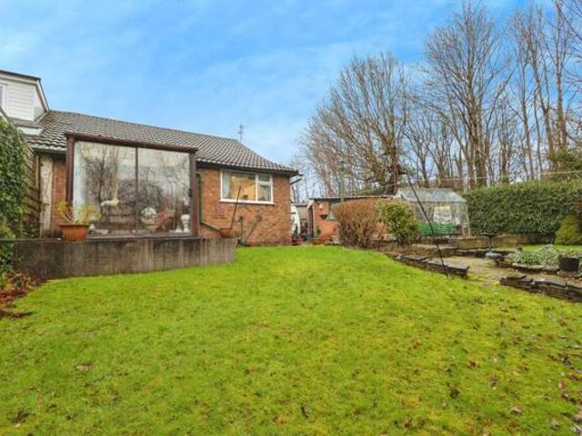 119 Houses for sale in Haughton Green, Manchester - Mitula Properties