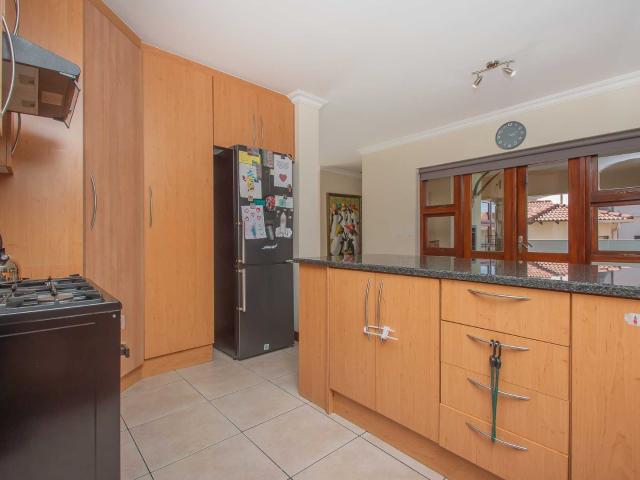 34 Houses for sale in Ruimsig, Roodepoort - Mitula Properties