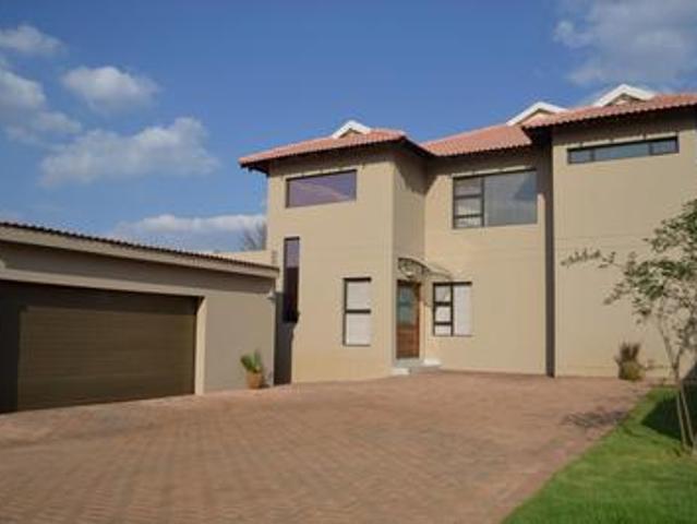 For sale Ruimsig, Roodepoort - 33 houses for sale in Ruimsig ...