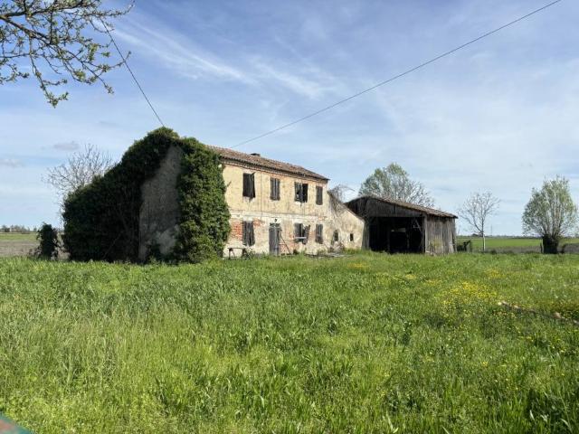 3 Rustici in vendita a Pizzon - Mitula Case