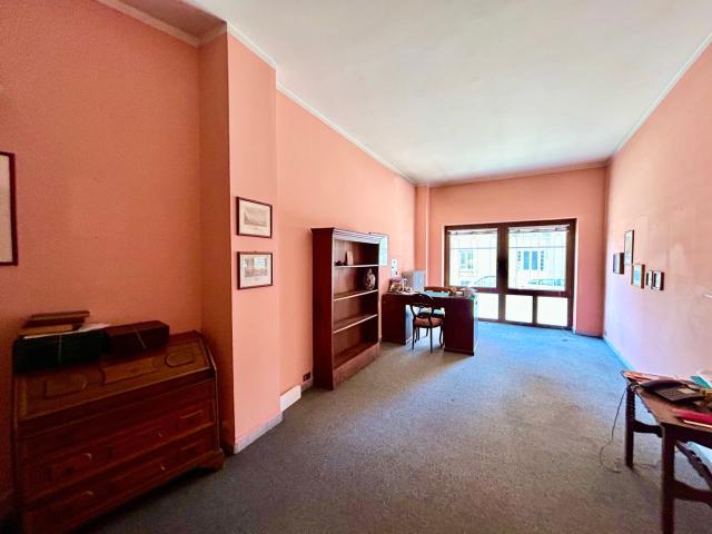 48 Uffici in vendita a Molinette, Torino - Mitula Case