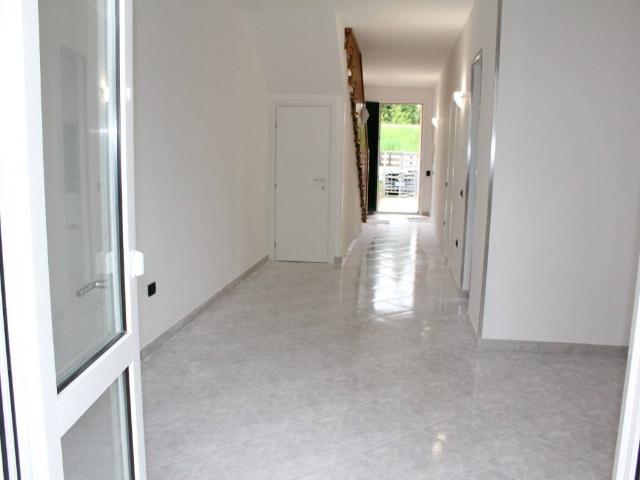 3 Ville Schiera in affitto a Barbiano - Mitula Case