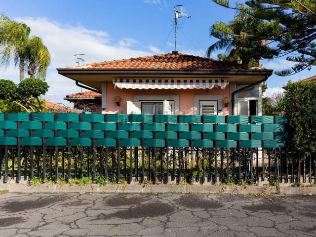 537 Case in vendita a Fondachello, Mascali - Mitula Case